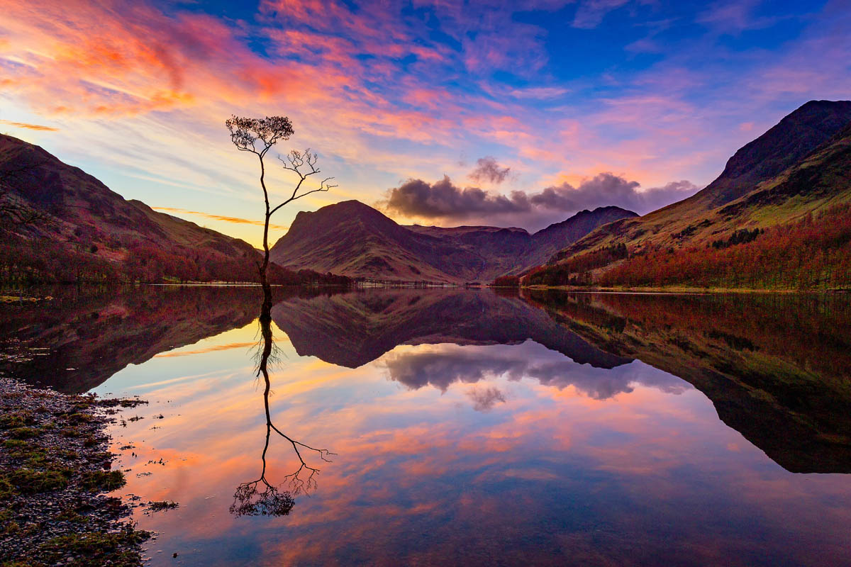 grough — Photo of Buttermere at dawn wins top prize in Wainwright ...